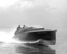 Picture Gallery: Motor vessels | Beken of Cowes | Marine Photography